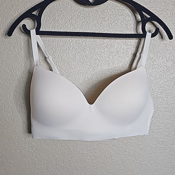 Soma | Intimates & Sleepwear | Nwtsoma 38b Enbliss Wireless Bra Ivory ...